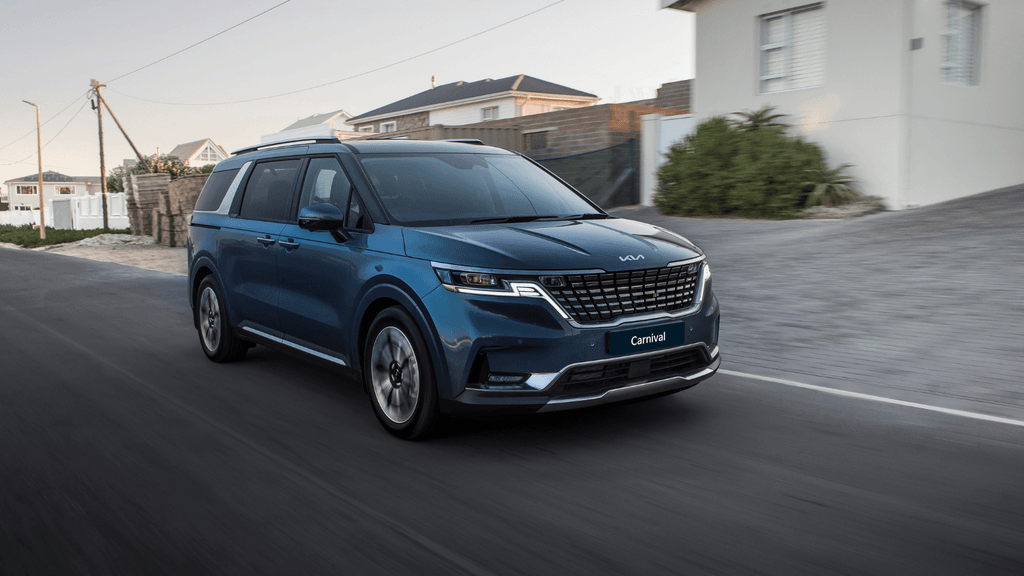 Kia Carnival Named AutoGuide s Family Vehicle of the Year - King Cars